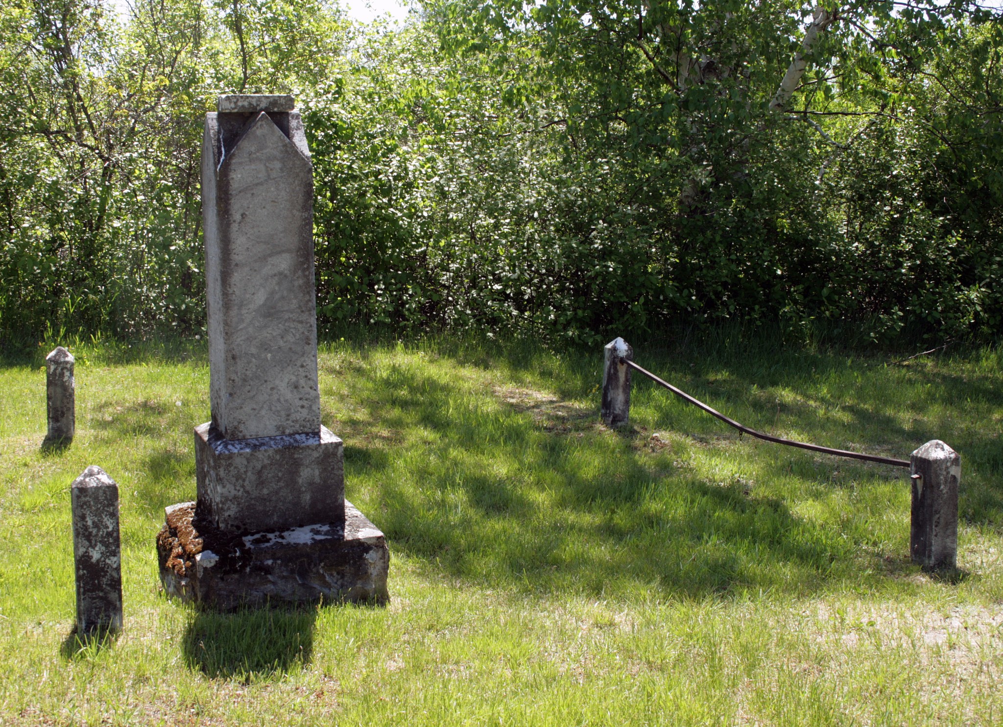 Mini Cemetery Road Trip – Cemetery Photography by Chantal Larochelle