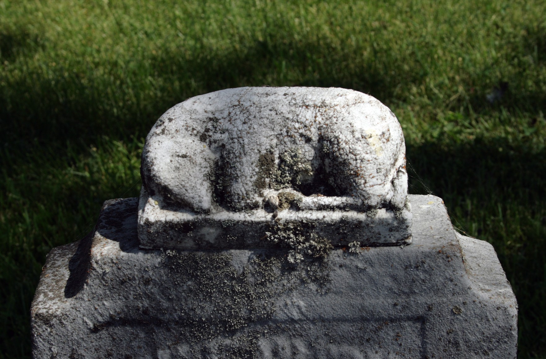 Symbolism and Iconography – Cemetery Photography by Chantal Larochelle