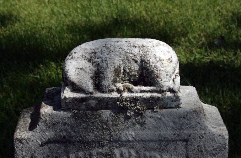 Symbolism and Iconography – Cemetery Photography by Chantal Larochelle