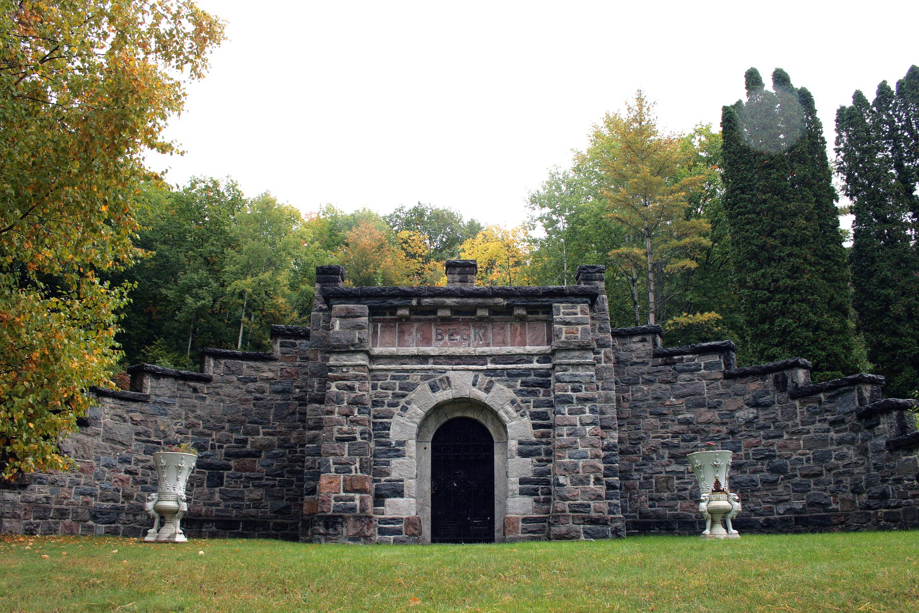 Haunted Cemetery Road Trip: The Beck House – Cemetery Photography by ...