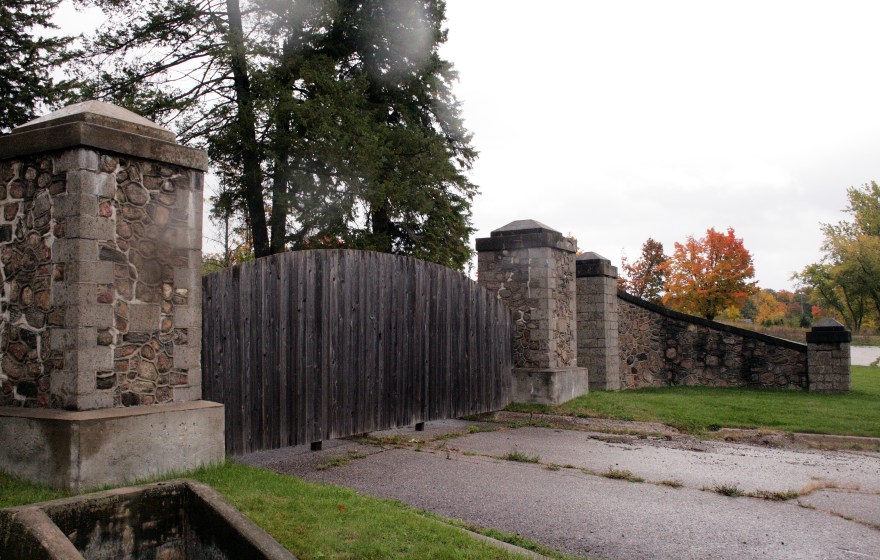 Cemetery Road Trip: Visiting Asylum Point Cemetery – Cemetery ...